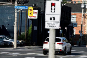 7 Red Light Ticket Ontario Facts: Camera vs Officer Fines
